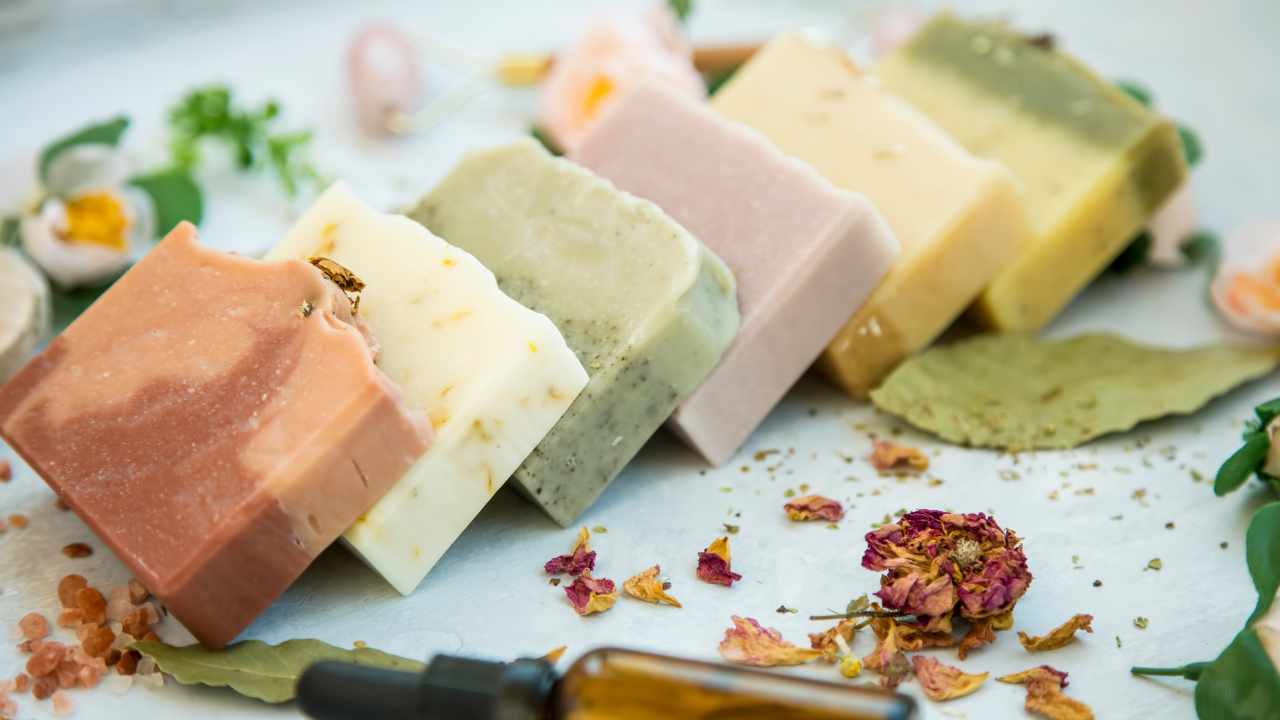Pourquoi utiliser des savons naturels solides